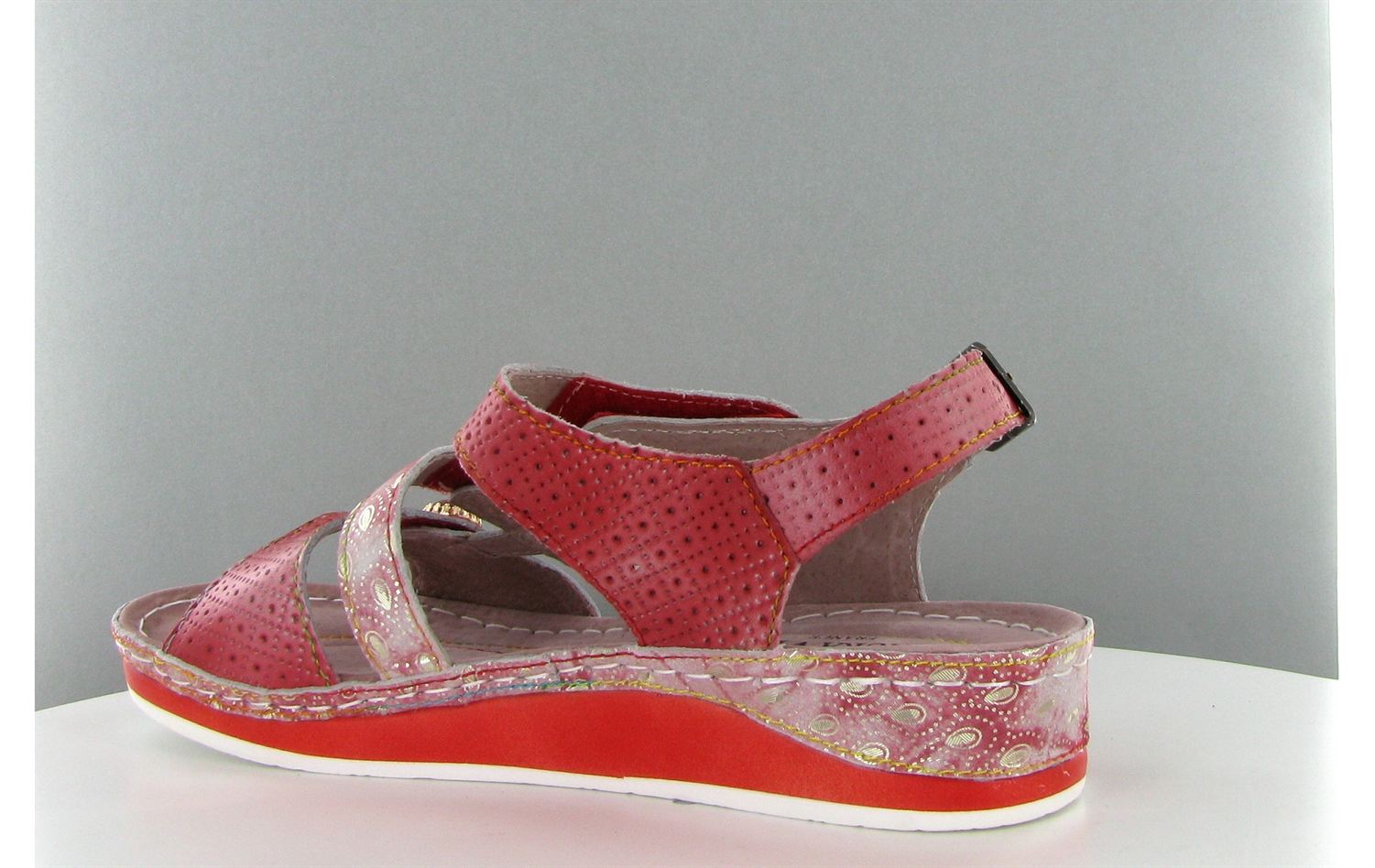 Laura vita brcuelo 069 rouge